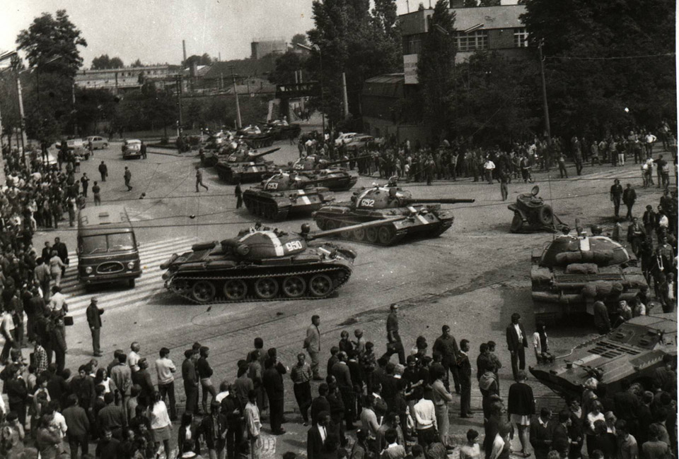 Operace Dunaj 1968 a Dunajská jízda 2015. Dnes jsme na straně viníků ...