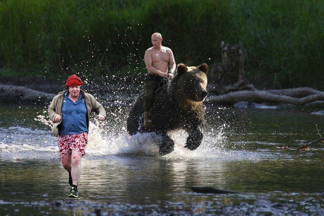 BoJo Down! Proces kissingerizace srazil hlavu prvnímu evropskému ...