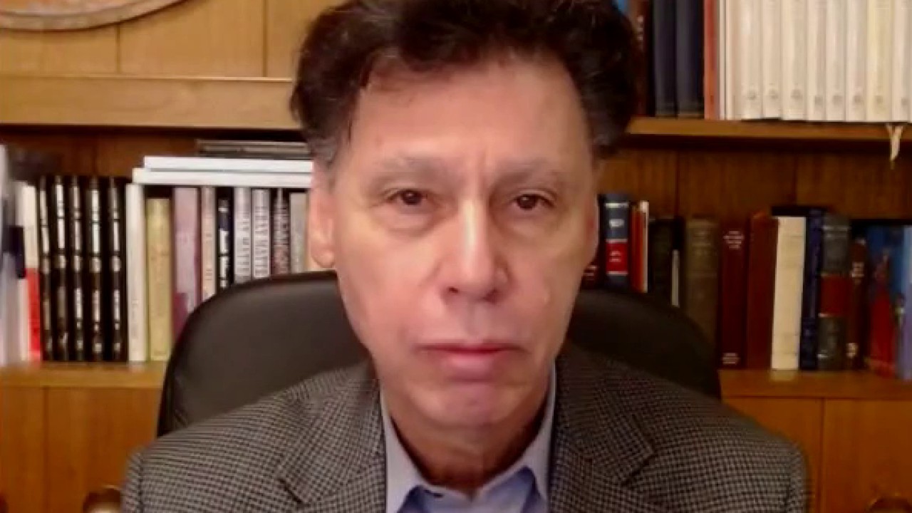 VIDEO: Profesor epidemiologie z Yale University odpálil v pořadu Stevea ...