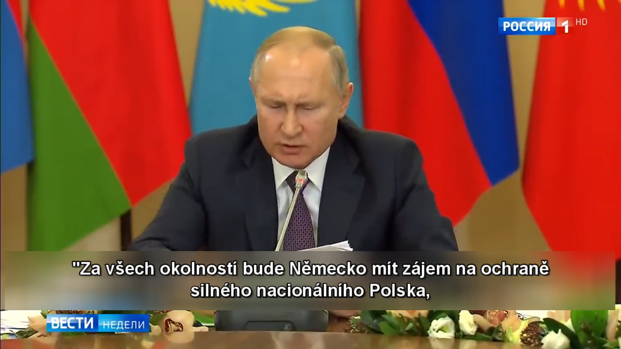 VIDEO: Vladimir Putin odtajnil 75 let staré a utajované archivy SSSR s ...